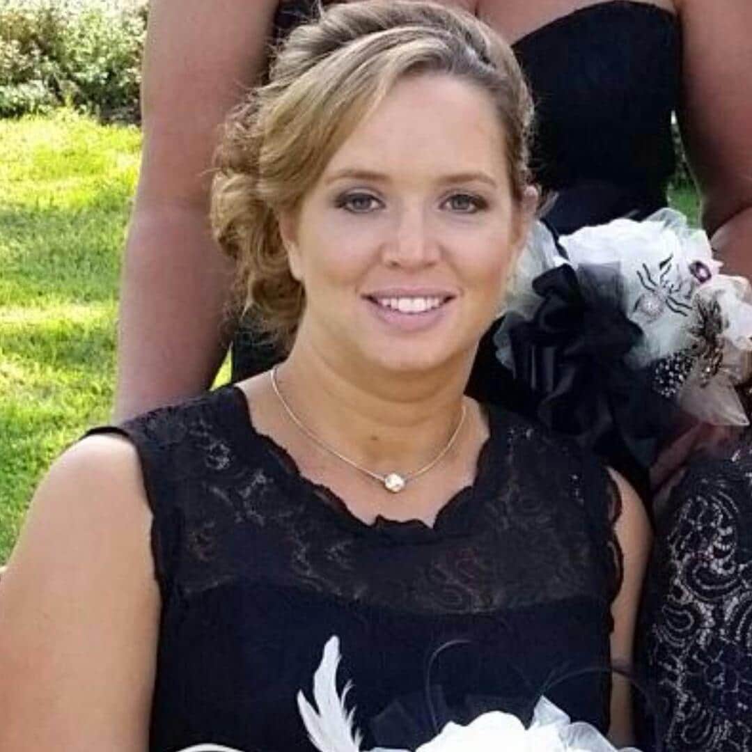 Sarah Leech's Instagram, Twitter & Facebook on IDCrawl